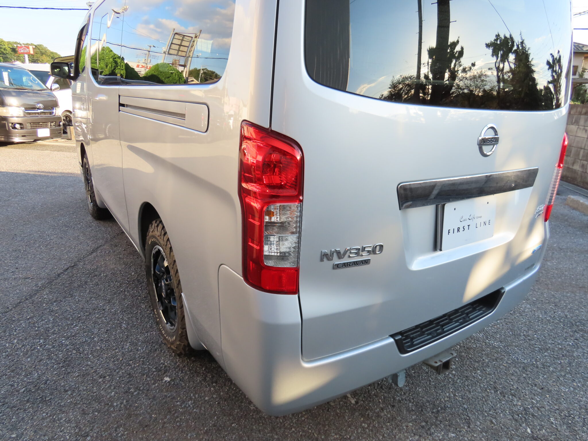 総額表示 日産 NV350キャラバンバン ライダー プレミアムGX 2.5DT 4WD 5人乗り | カーライフオート公式WEBサイト